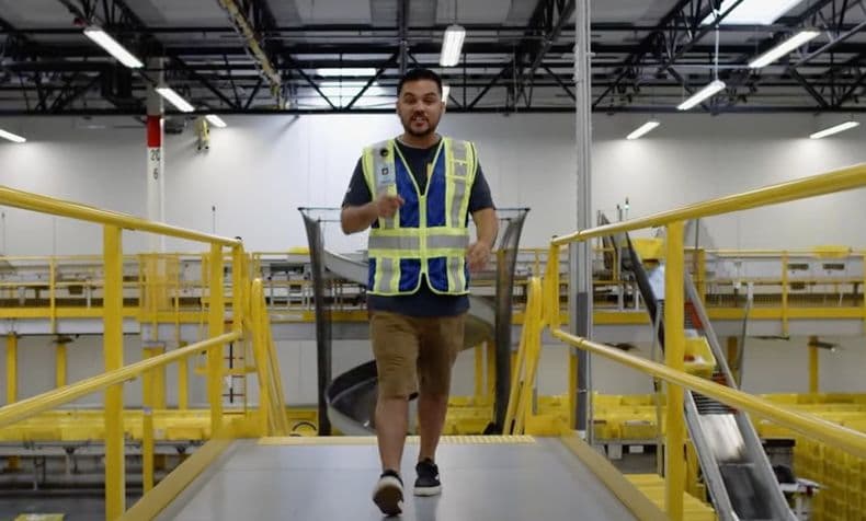 Amazon Virtual Fulfillment Centre Tours | Reviews 2025: Features, Price ...